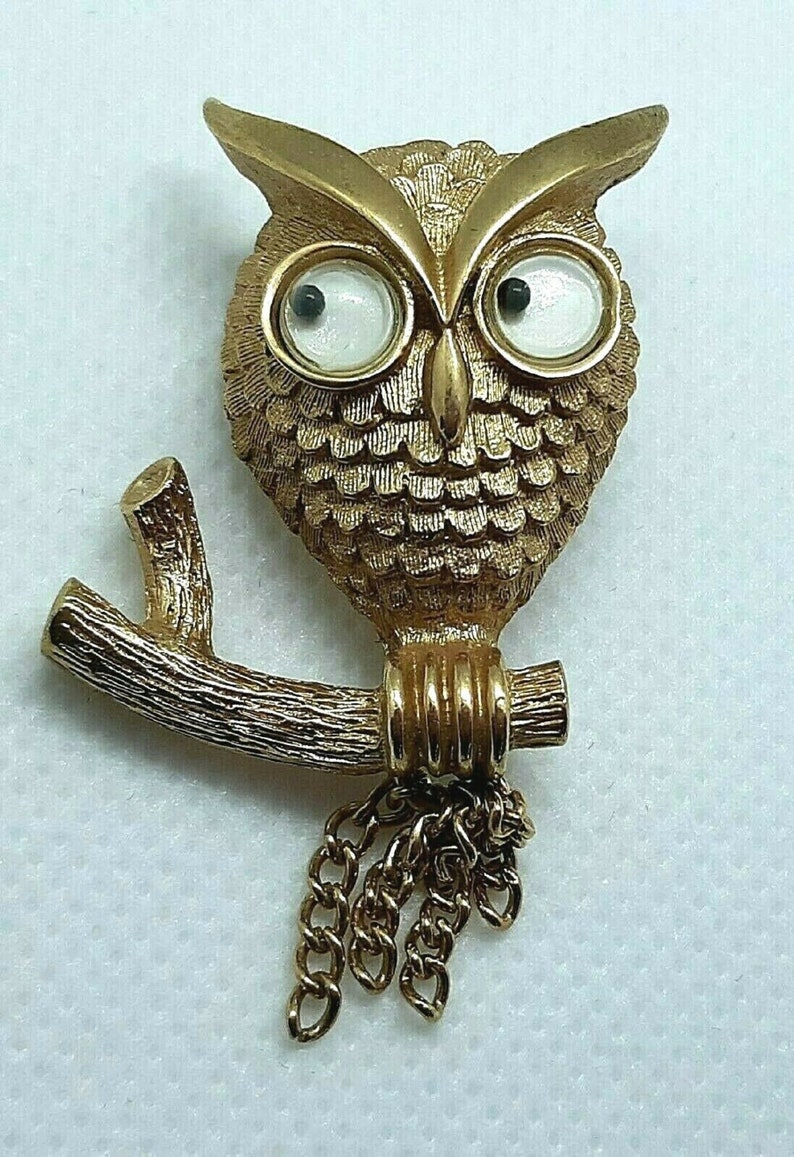 Vintage Avon Gold Tone Fabulous Brooch Pin Googly Eyed Owl Signed AVON ...