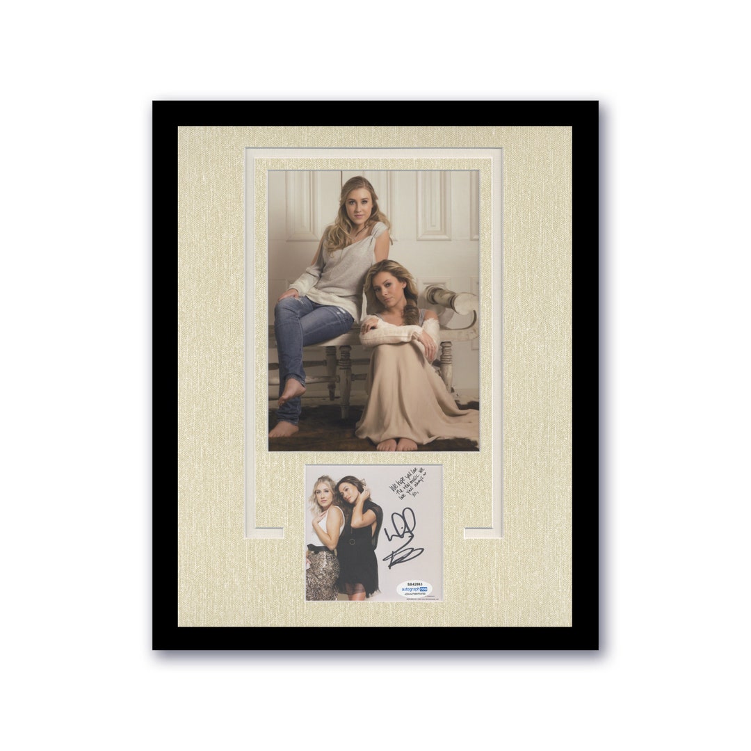 Maddie & Tae "through the Madness" AUTOGRAPH Signed Framed 11x14 ...
