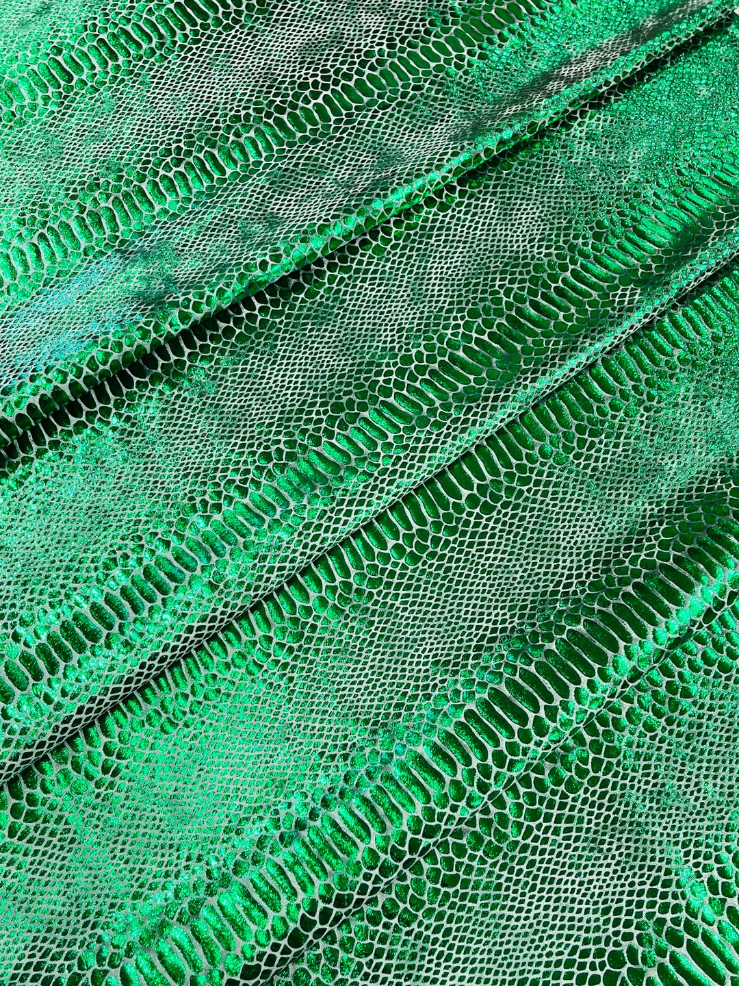 Green Anaconda Foil Print Stretch Velvet Fabric - Snake Skin Spandex - Etsy