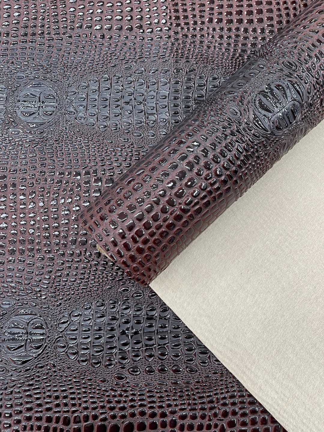 Hickory Red Gator 3D Embossed Vinyl Fabric Faux Fake Leather Vinyl ...