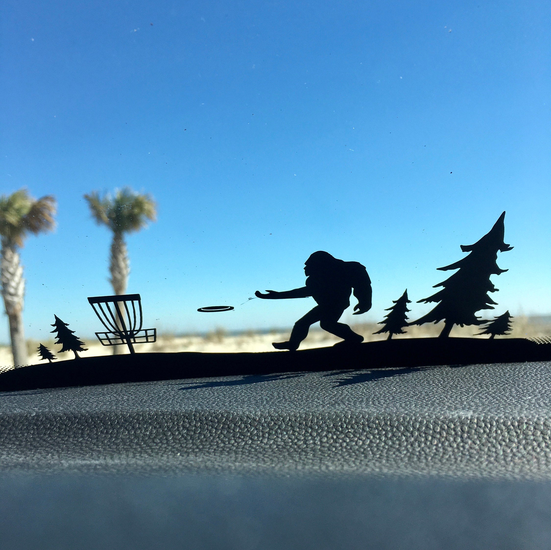 Disc Golf Sasquatch Window Decal - Etsy.de