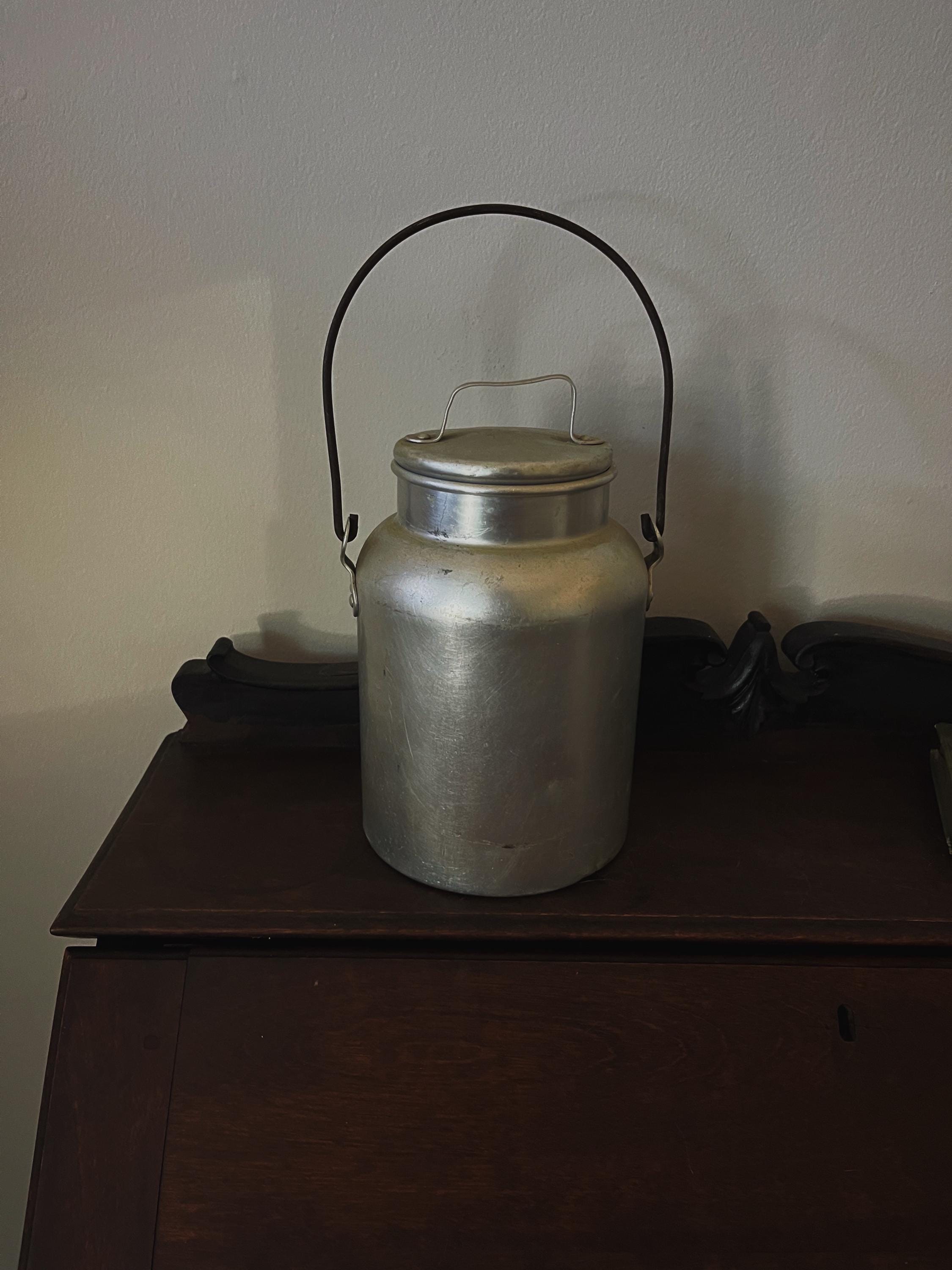 Vintage Tin Canister Made in USA - Etsy