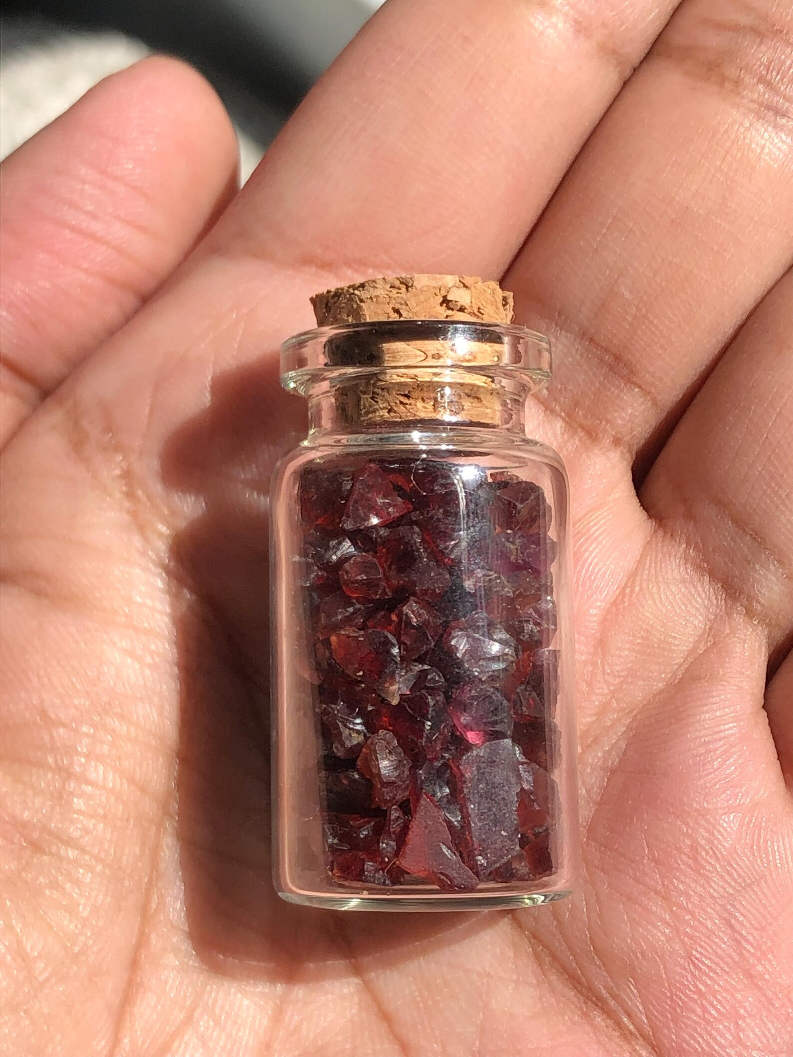 Raw Pyrope Garnet Chunks - 10ml Glass Vial, 25-35 G Raw Garnet Chunks ...