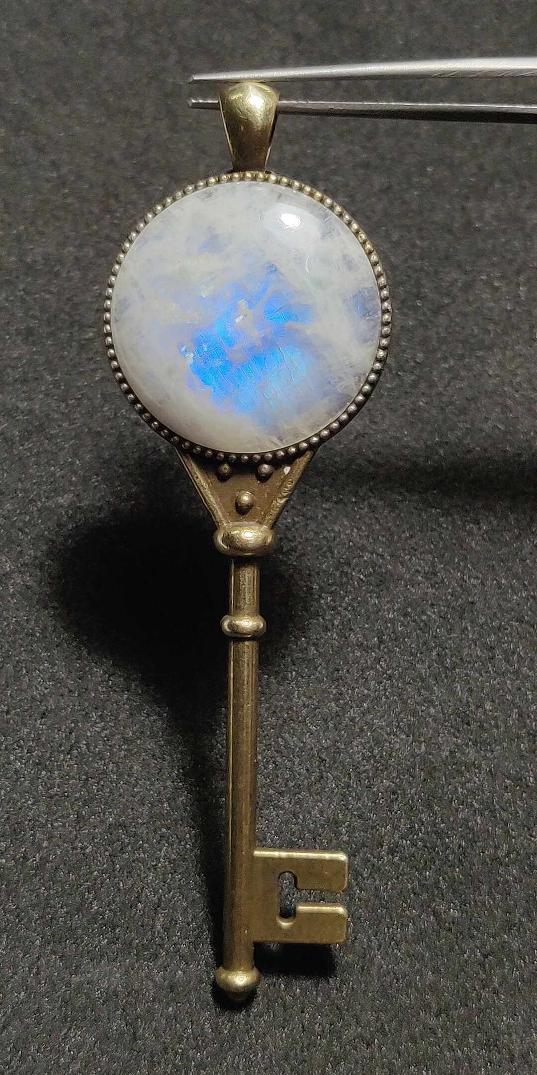 Keychain, Antique Key Shape Bronze Keychain or Pendant, Fitted With ...