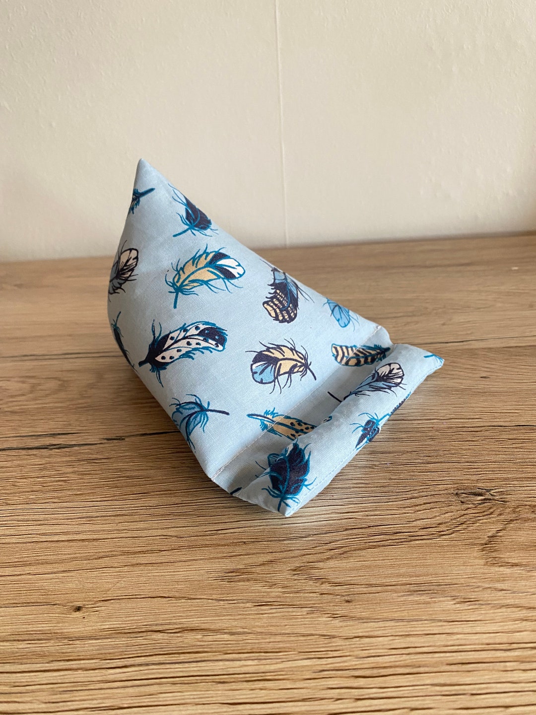 Mobile Phone Cushion, Mobile Phone Bean Bag, Mobile Phone Holder ...