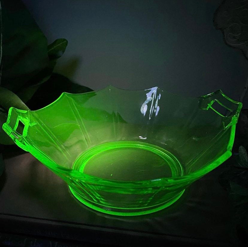 Home & Living Uranium Molly light green pattern Imperial Glass Home ...