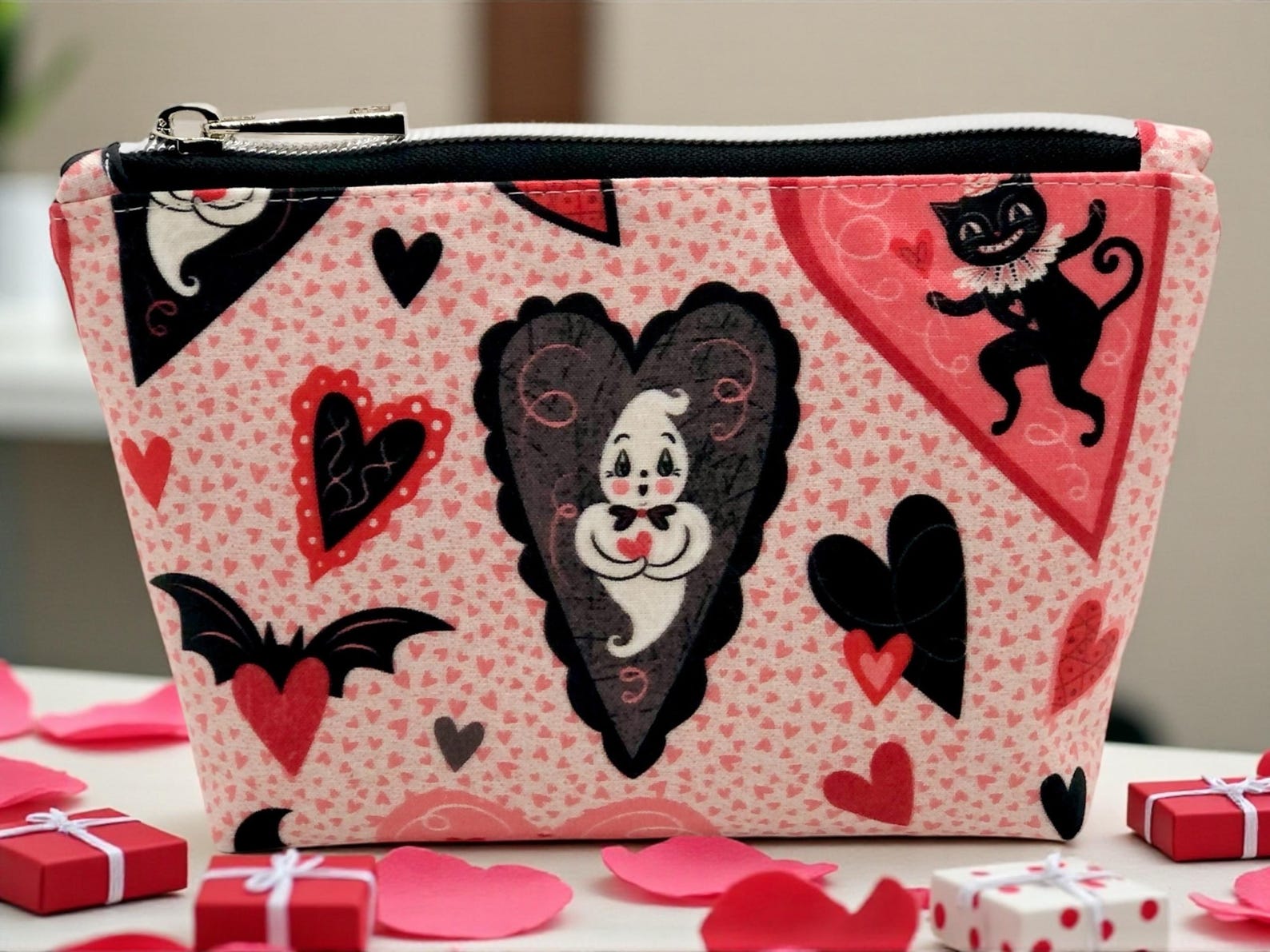 Vintage Valentine’s Day Zipper Pouch,midnight Kiss Pouch,kawaii Pouch ...
