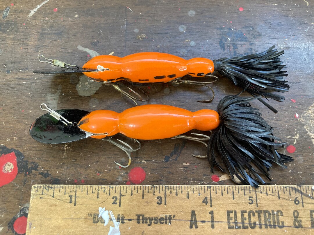 SV23.040 -- One of a Kind Refinished WATER DOG Fishing Lures - Etsy