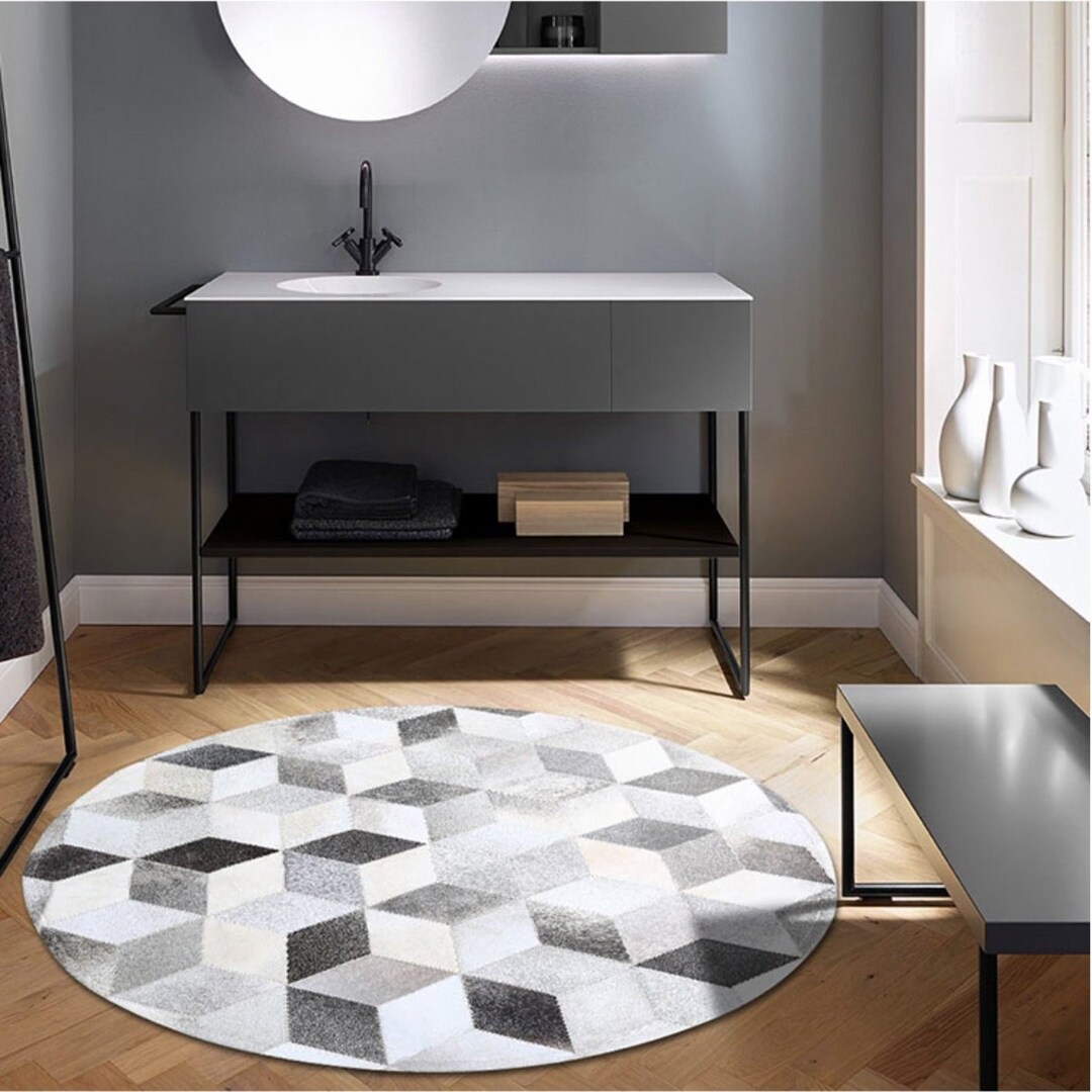 Grey Cowhide Patchwork Rug Handmade Round Cowhide Patchwork Rug Hair on ...