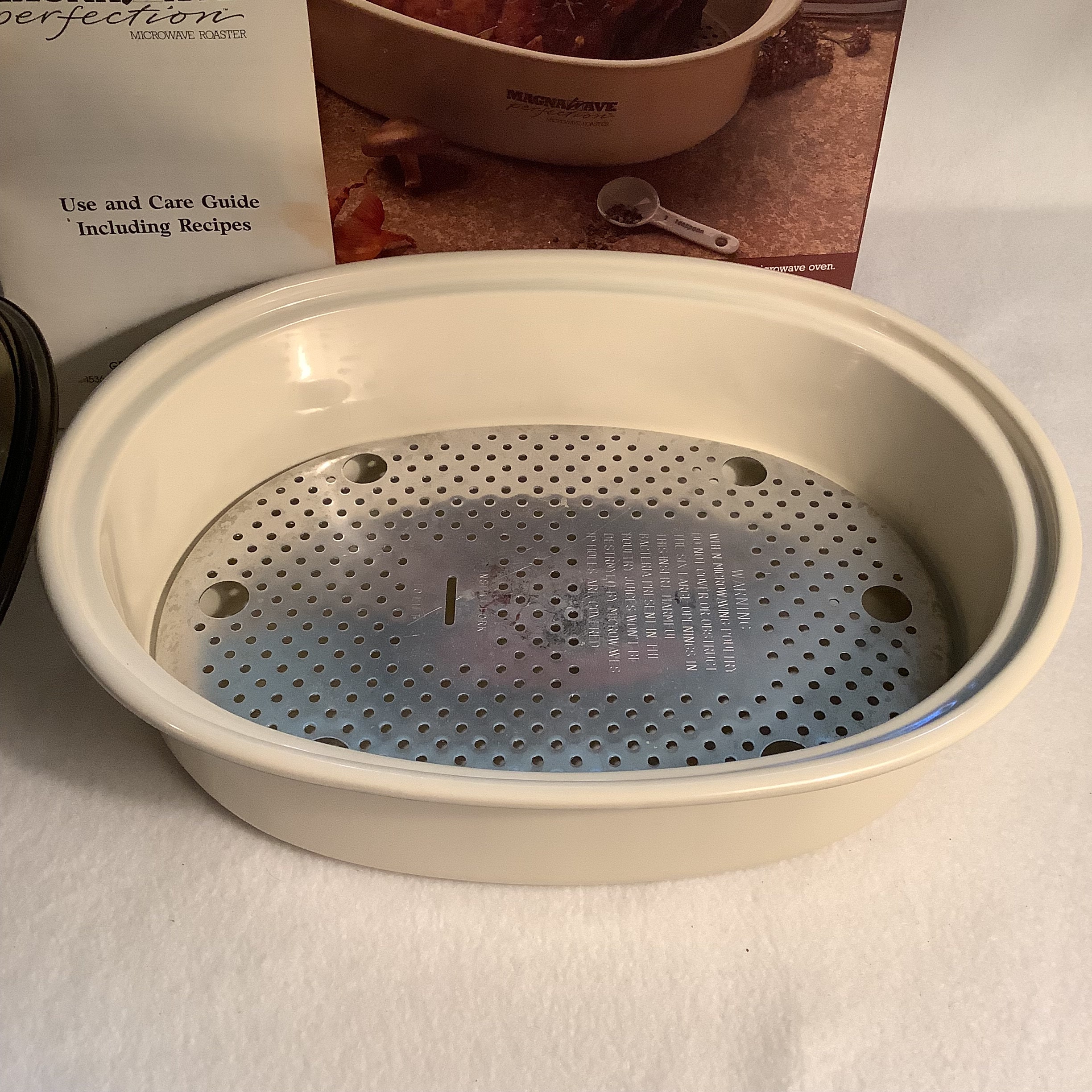Magnawave Perfection Microwave Roaster Pan in Original Box With Booklet ...