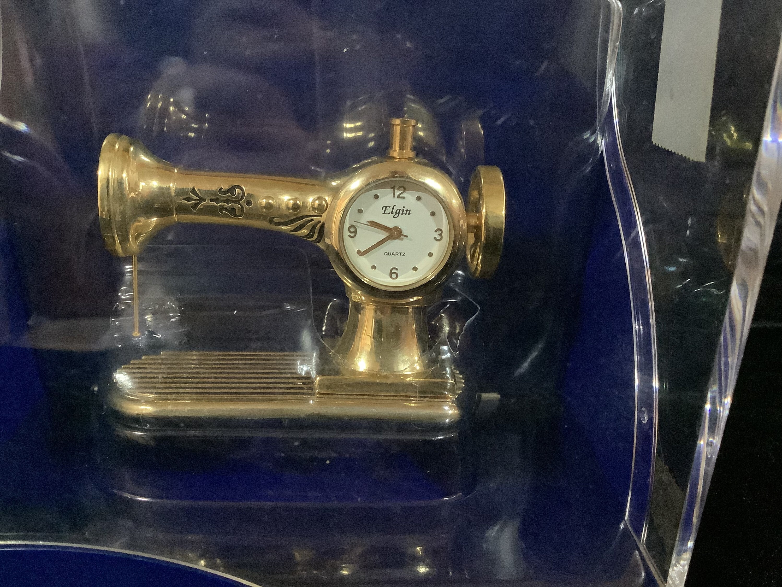 Elgin Collectable Mini Sewing Machine Clock - Etsy