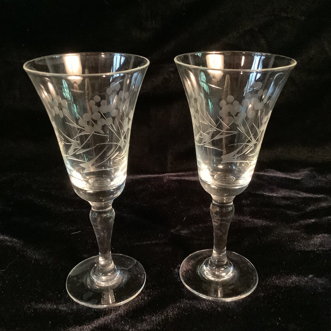 Vintage Etched Cordial Stemmed Glasses - Etsy