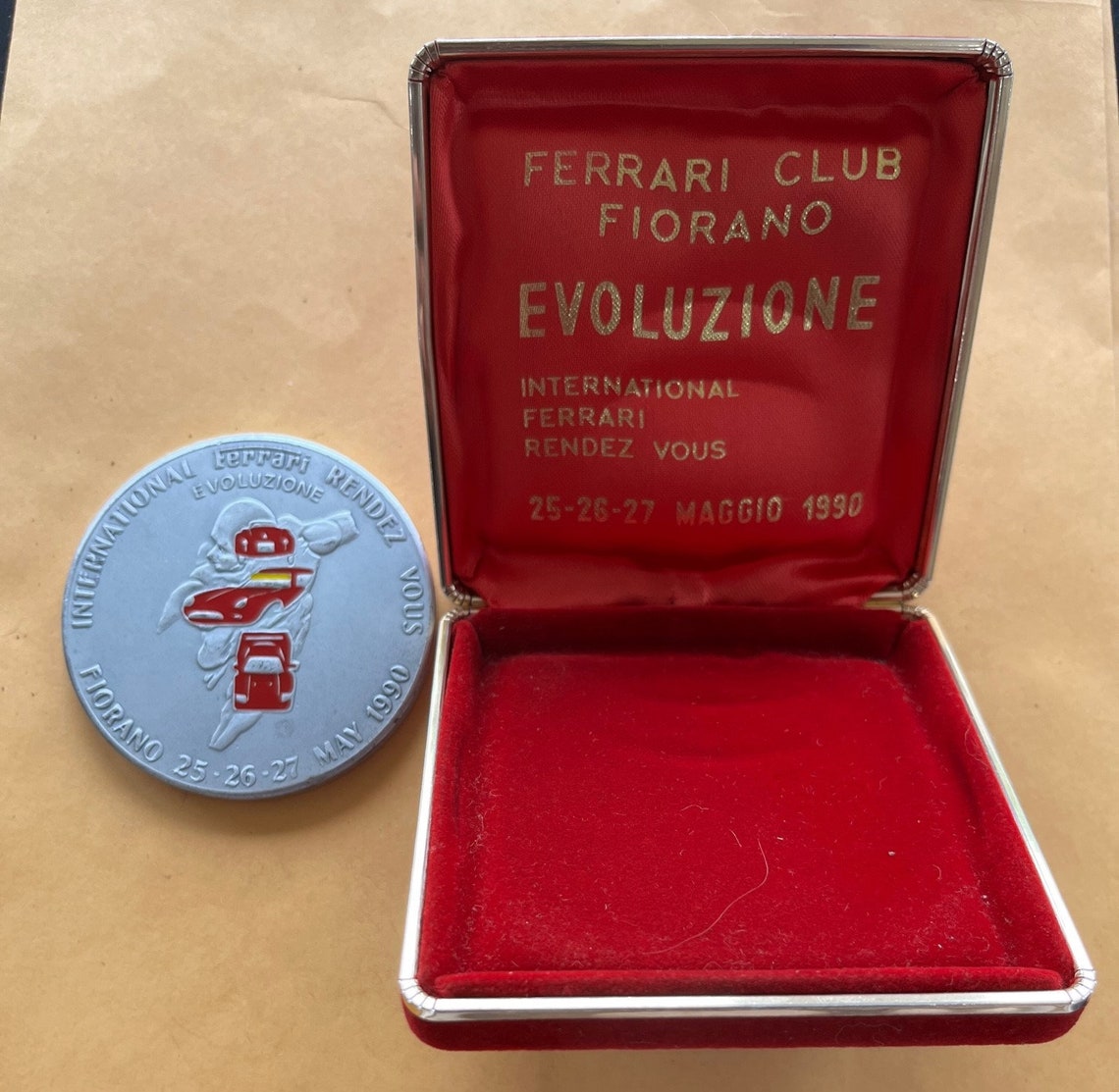 Badge Auto Car Racing Italy Italia 1990 Ferrari Club Fiorano Evoluzione ...