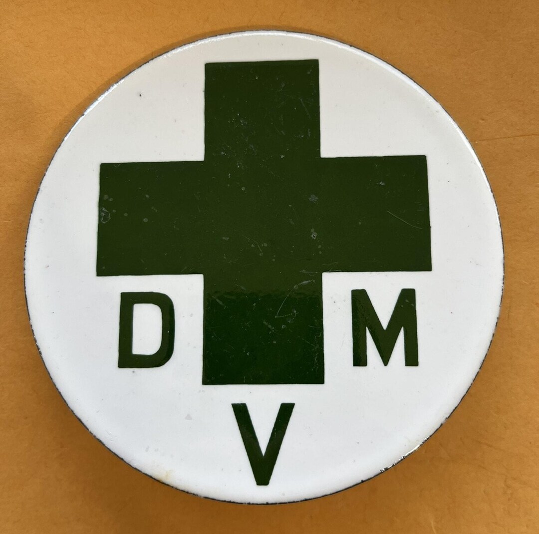 Badge Automobile Auto Car Club Medical Doctor DMV Veterinary Medicine ...