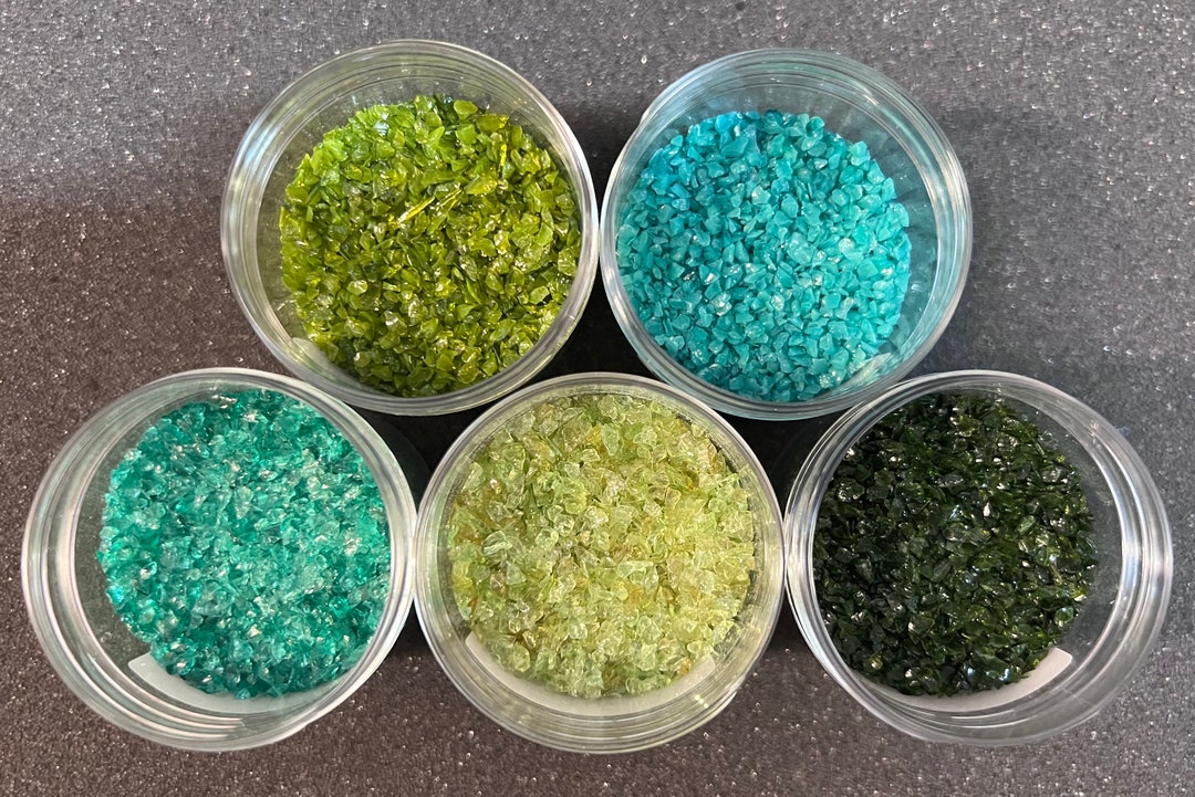 Green 5 Color Sampler of Bullseye Frit in Labeled Jars -----> Fast Flat ...