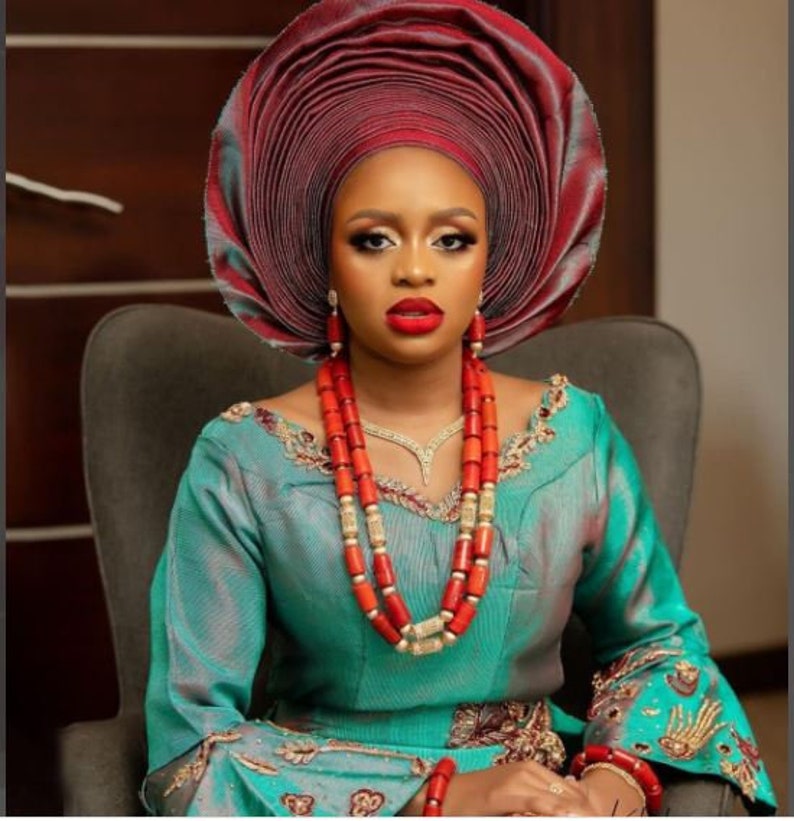 African Traditional Outfit Nigeria Brides Outfit With Head Gear African Traditional Wedding