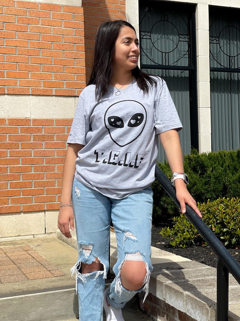 Camiseta XG TGIF: Camiseta gráfica unisex de Kpop - Etsy España