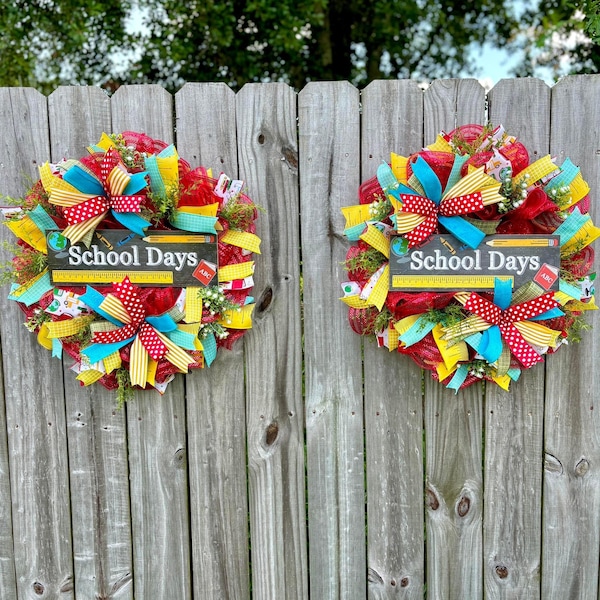 School Wreath - Etsy