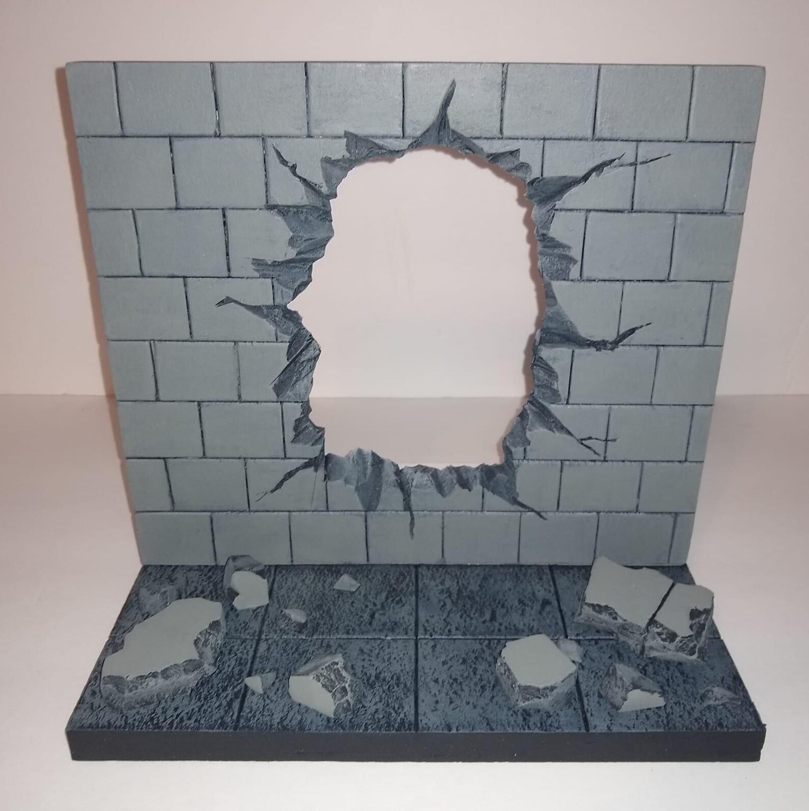 Smashed Concrete Wall - 1/12 Scale Action Figure Stand Diorama - Etsy
