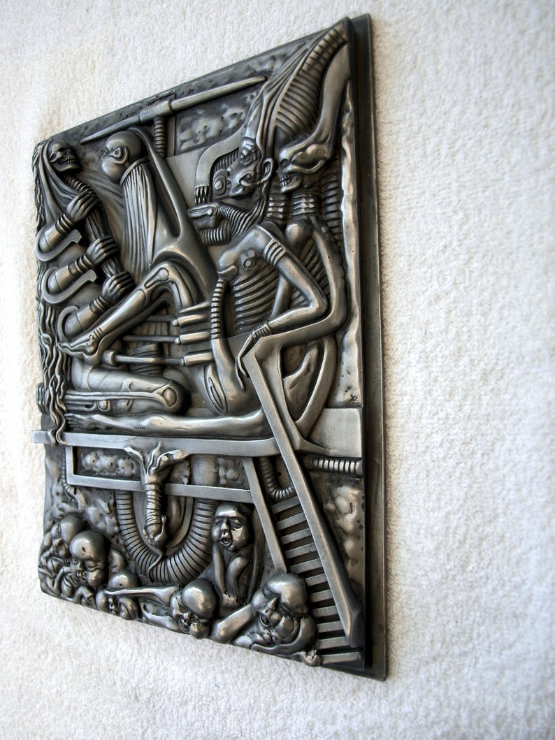 H.R. Giger Alien Sculpture Resin Surrealism Picture AVP Warrior ...