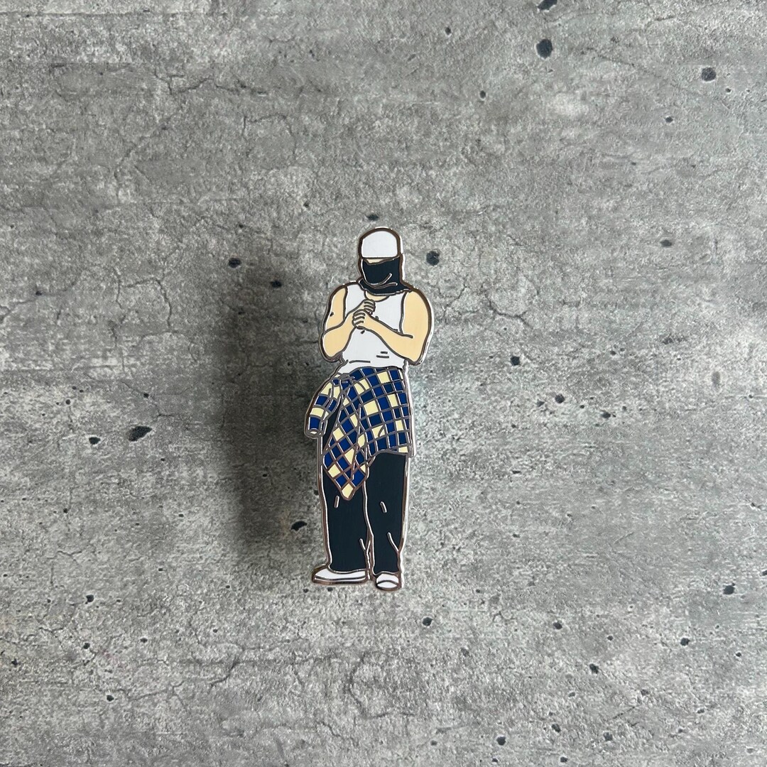 Buff V - BTS Kim Taehyung Enamel Pin - Etsy