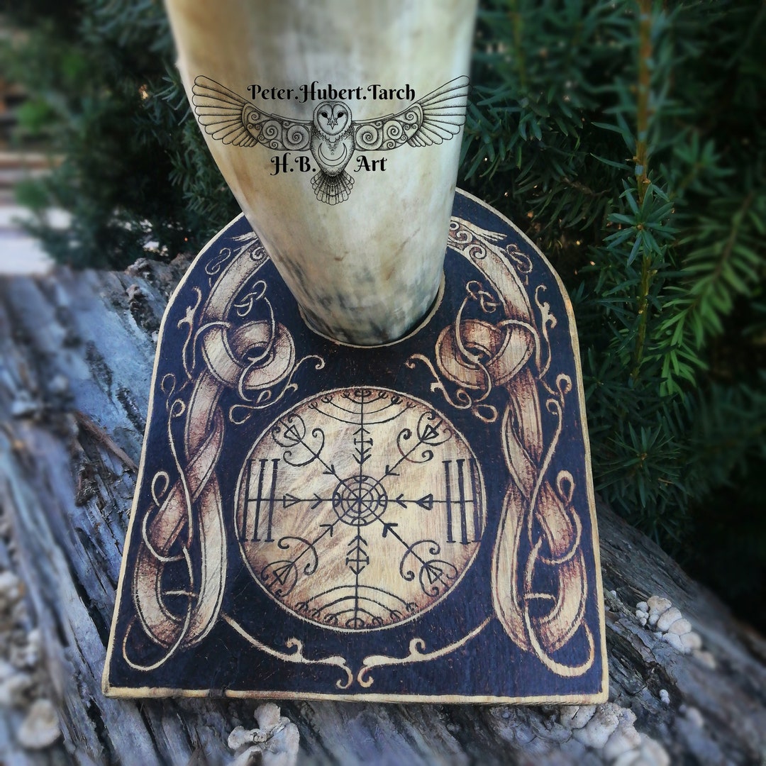 VELDISMAGN Drinking Horn Stand Viking Stand on the Corner - Etsy