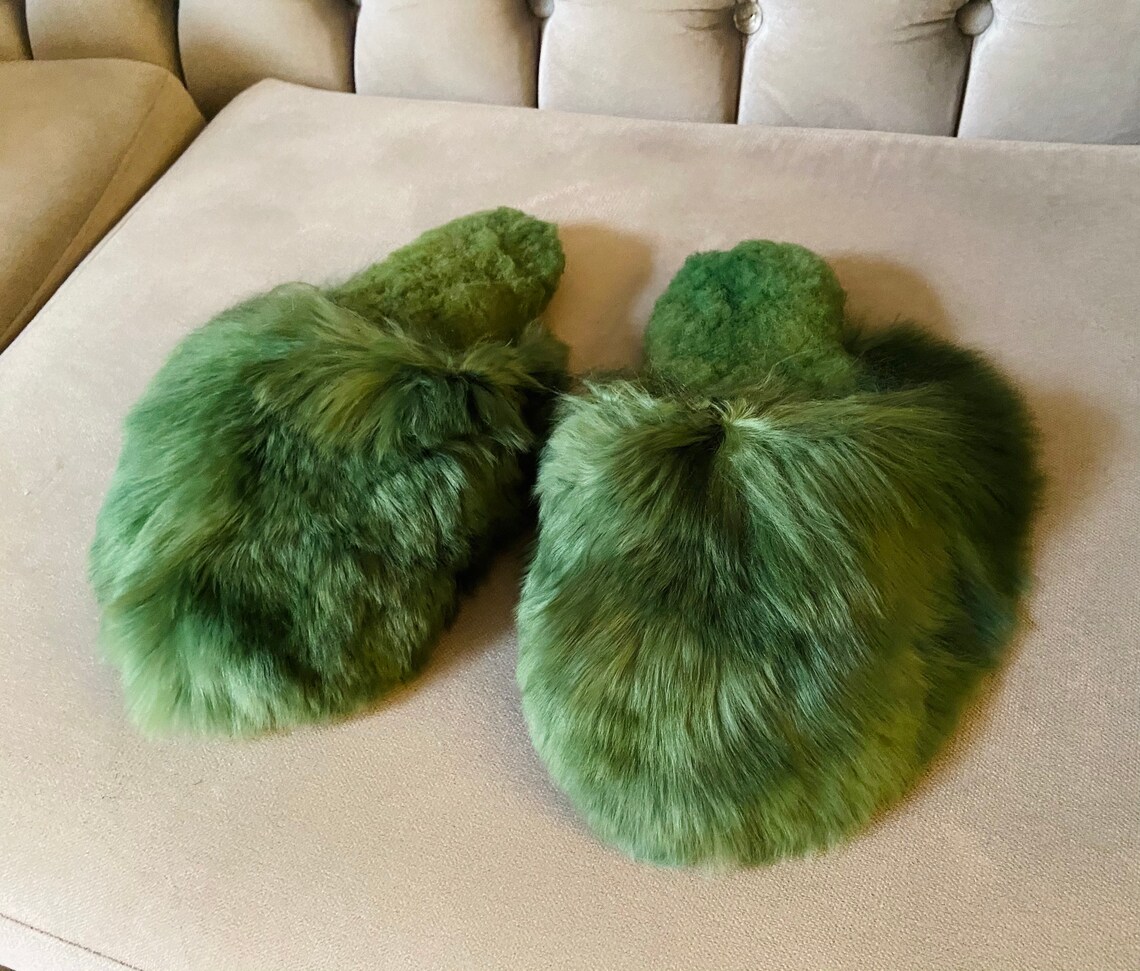 Green Alpaca fur slippers alpaca slippers from Peru unisex | Etsy