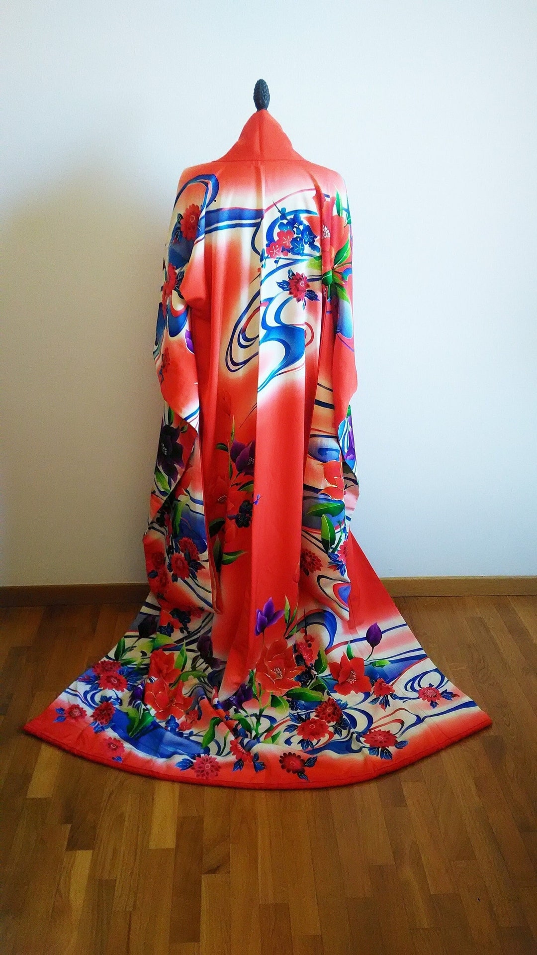 Red Color Vintage Japanese Bridal Silk Kimono With Long Sleeves, Floral ...