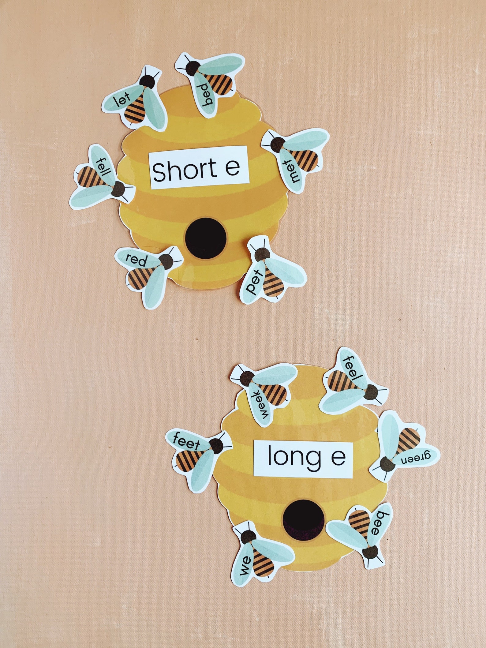Honey Bee and Hive Vowel Long and Short Sounds Game for Kindergarten ...