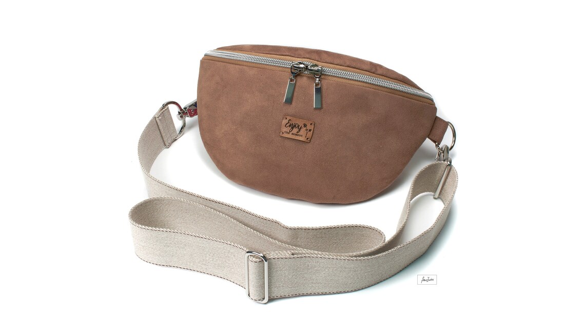 Designer Bum Bag "baggy" in Toffée, Trendy Crossbody Bag in Suede Look ...