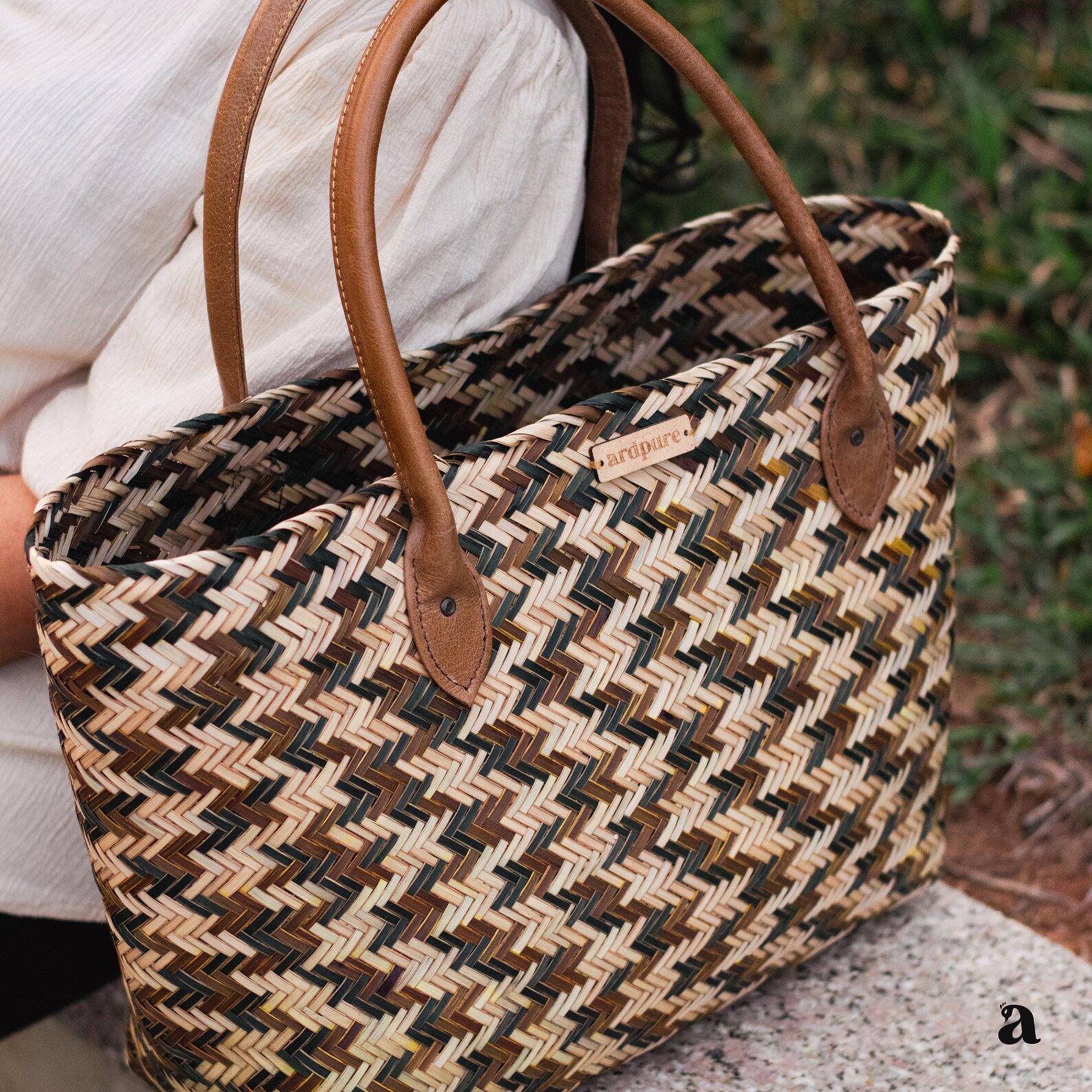 Handwoven Natural Wicker Tote Bag / Beach Bag With Natural Leather ...