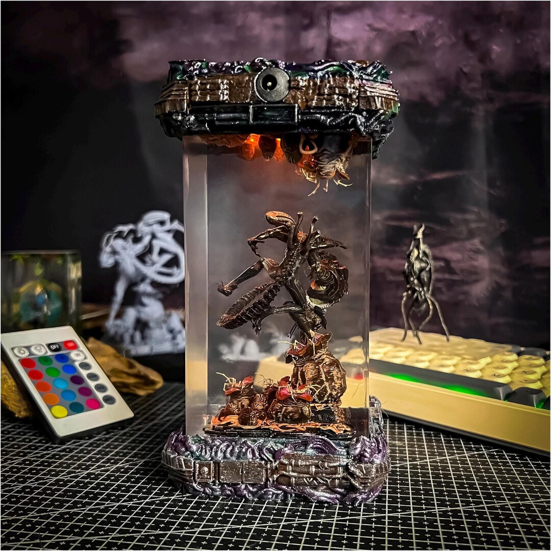 Epic Xenomorph Vs. Predator Epoxy Resin Lamp,handmade Custom Epoxy Lamp ...