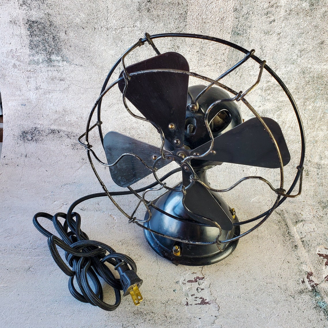 Menominee Clamshell Fan, 8 Antique Cast Iron Fan, 1910s Ball Motor ...