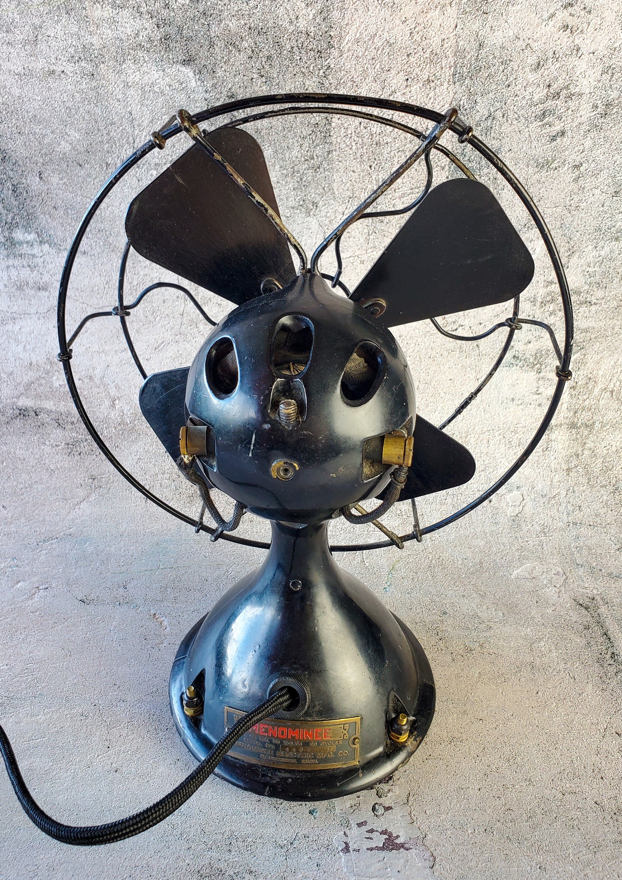 Menominee Clamshell Fan, 8 Antique Cast Iron Fan, 1910s Ball Motor ...