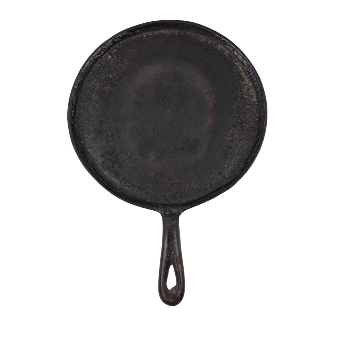 Antique Cast Iron Griddle Skillet 11in Diameter Heat Ring Marked 6 ...