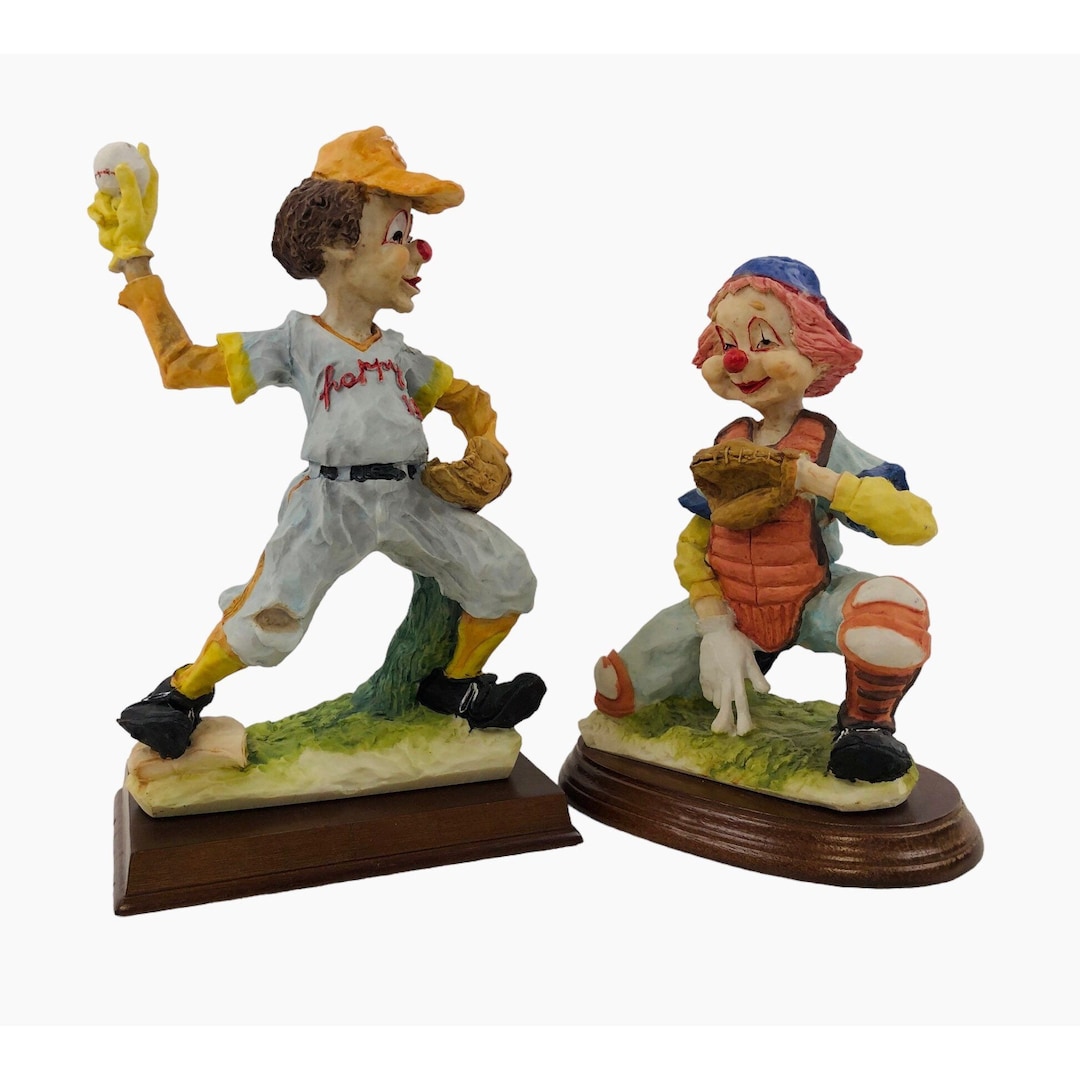 Davar Clown Figurines Pitcher Catcher Resin Wood Base Taiwan Baseball ...