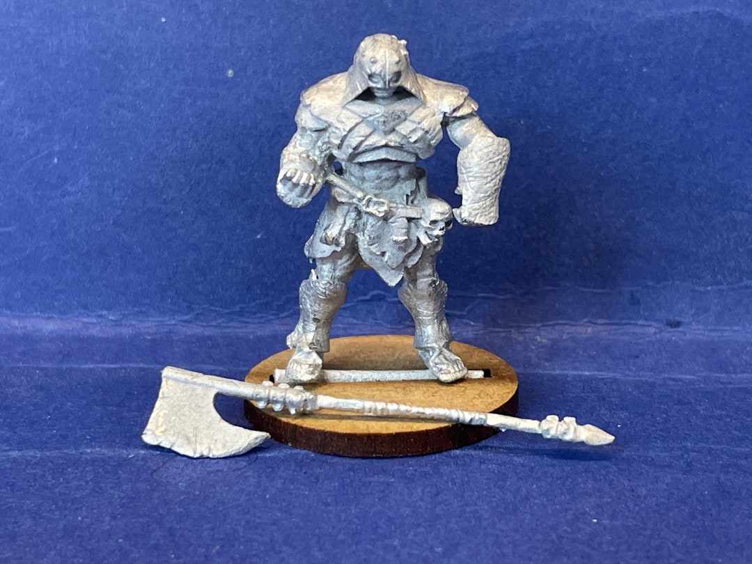 OBSIDIAN Armoured ORC "executioner" 28mm Metal Fantasy, Gaming ...