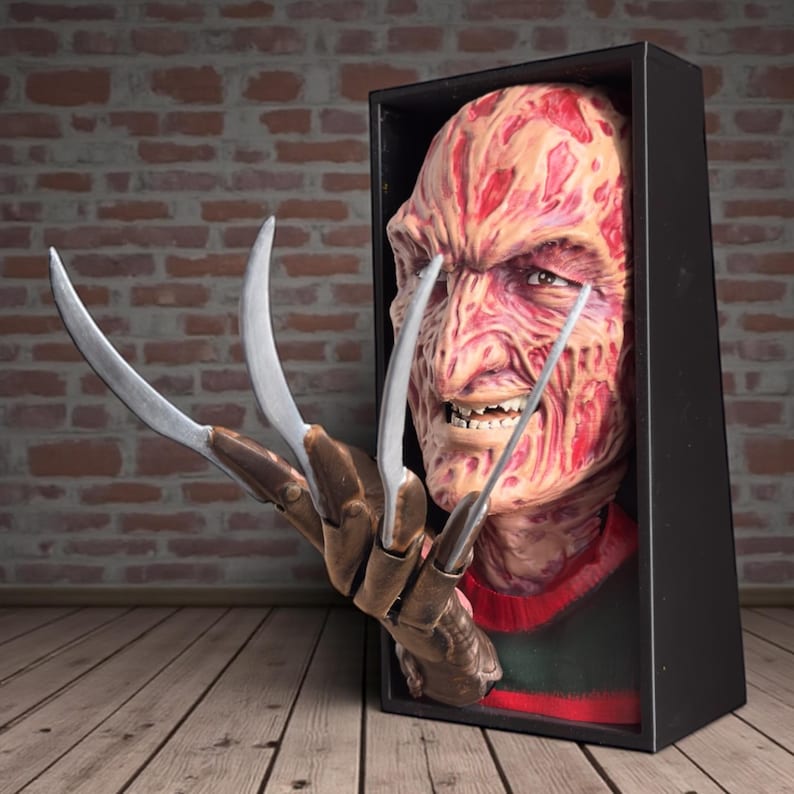 Freddy Krueger Book Nook: Handmade Horror Bookshelf Insert - Etsy