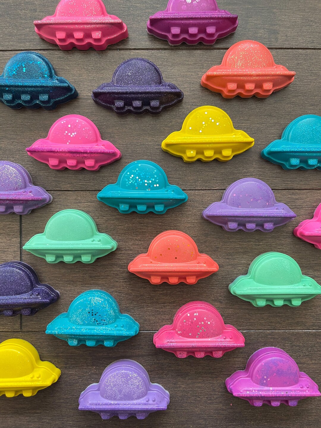 Alien Crayons, Spaceship Crayons, Kids Birthday Gifts, Space Party ...