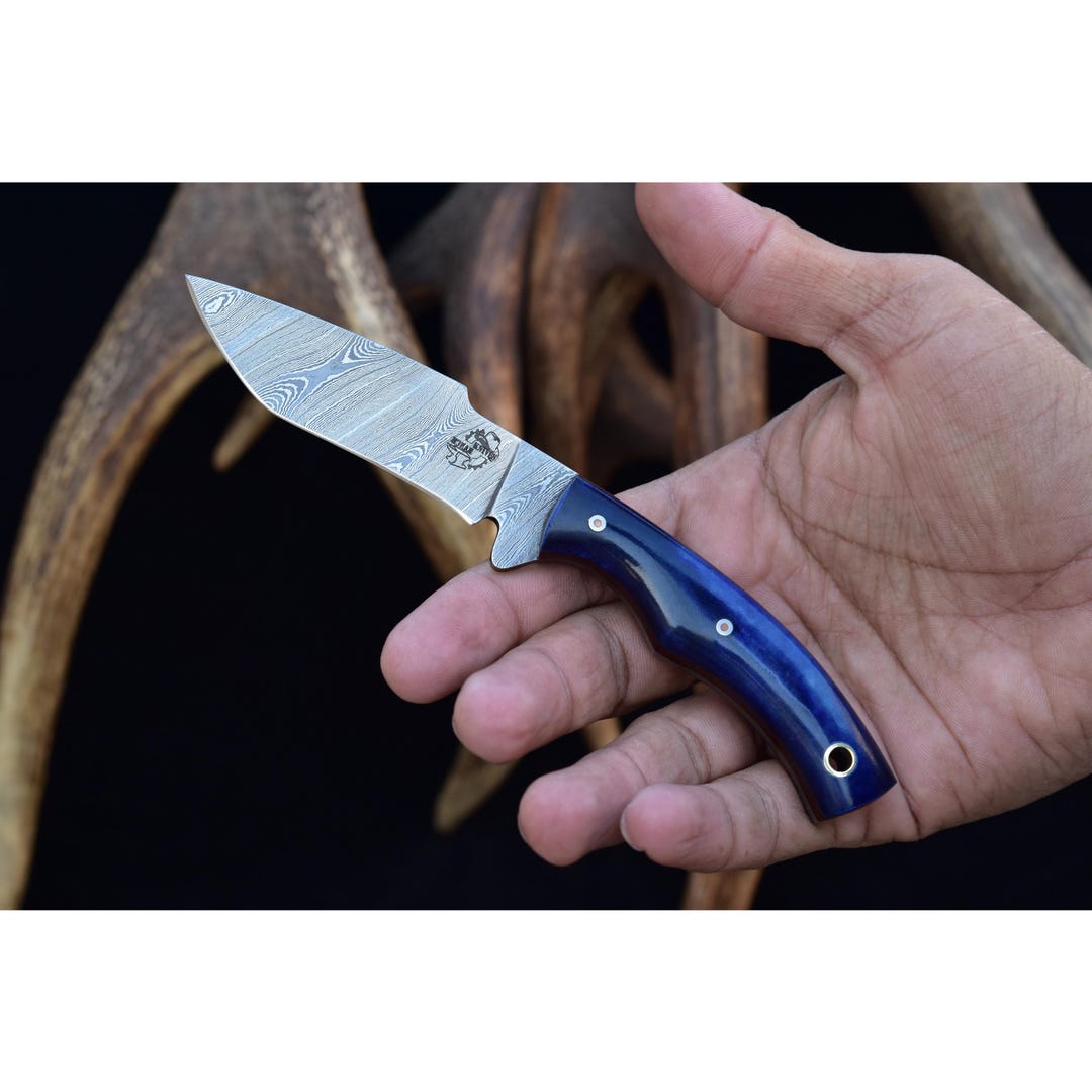 Handmade Damascus Steel Small Tactical Knife, Dyed Cattle Bone Handle ...