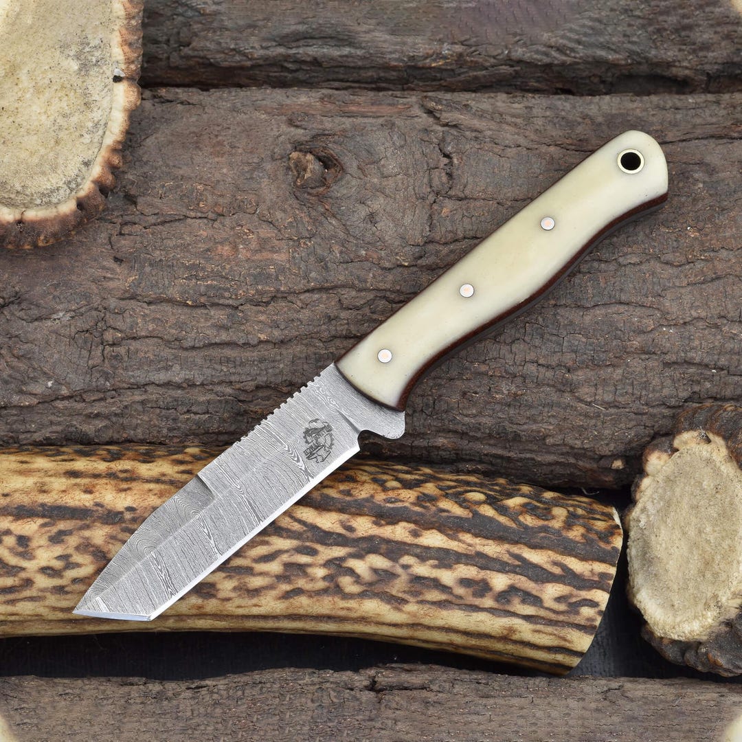 Knives Ranch Damascus Fixed Blade Knife: Cattle Bone Handle, Cowhide ...
