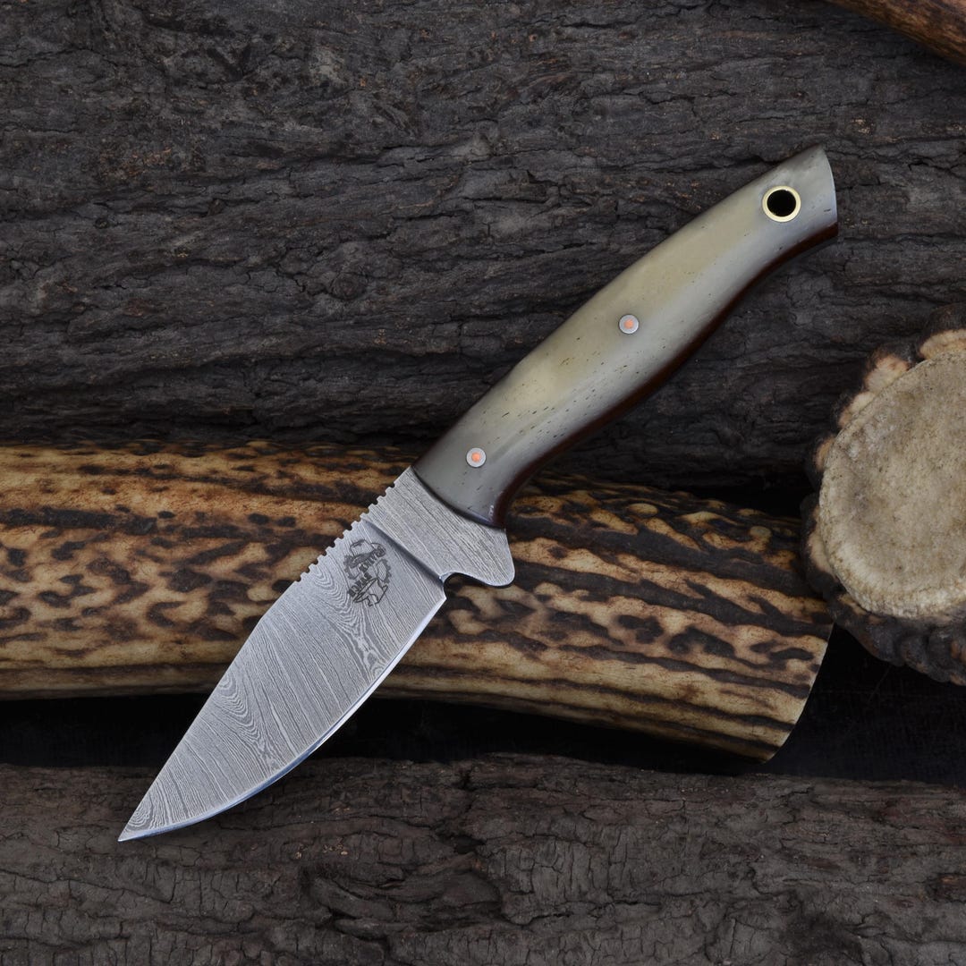 Handmade Damascus EDC Knife | Cattle Bone Handle, Leather Sheath - Etsy