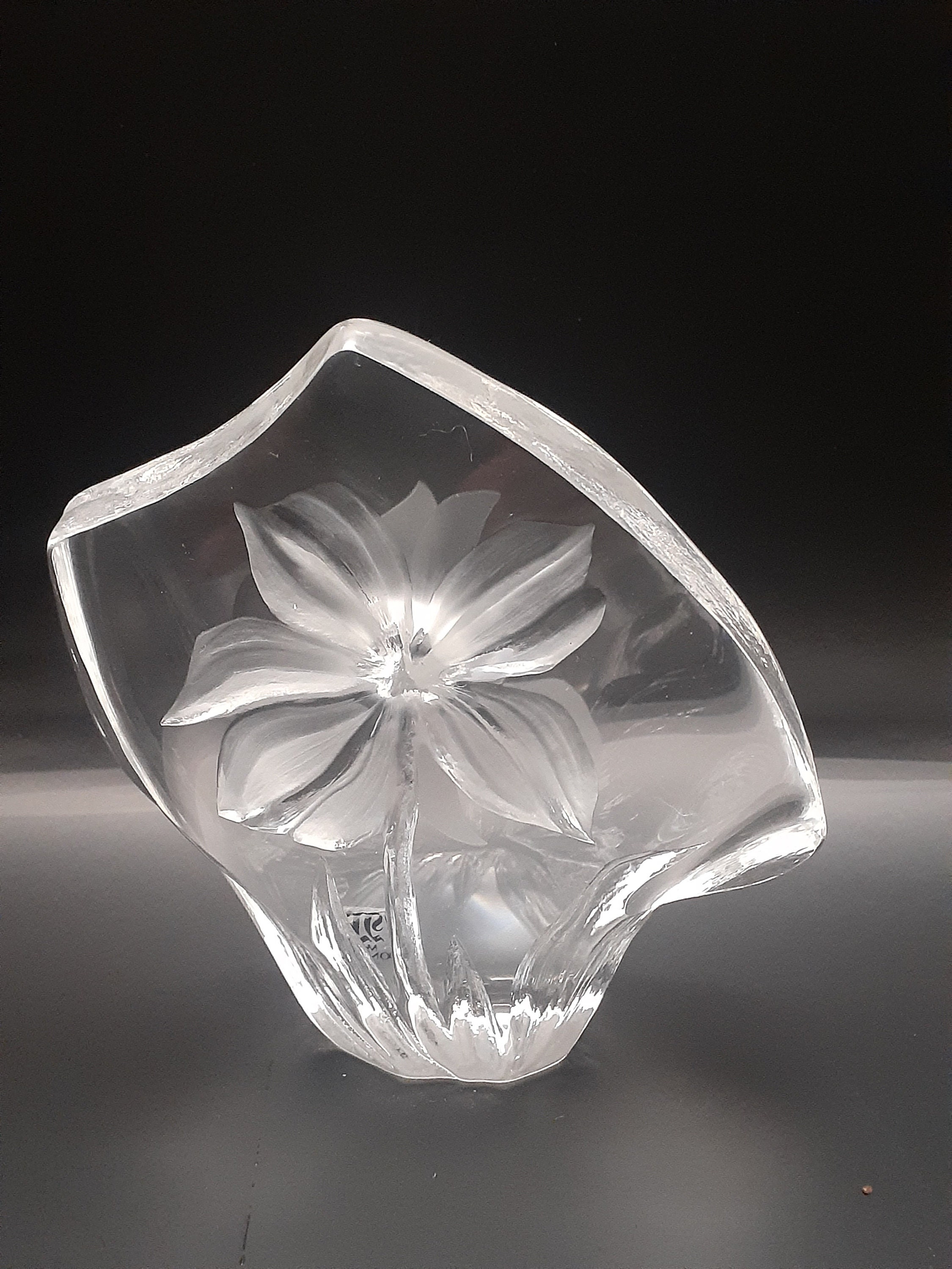 Mats Jonasson for Maleras Glassworks Floral Fantasy Collection Crystal ...