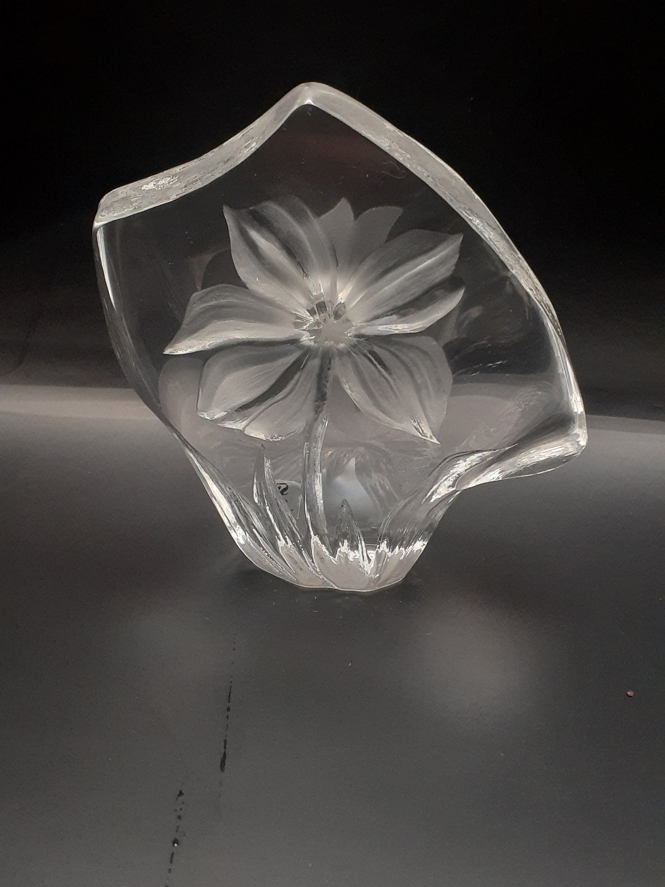 Mats Jonasson for Maleras Glassworks Floral Fantasy Collection Crystal ...