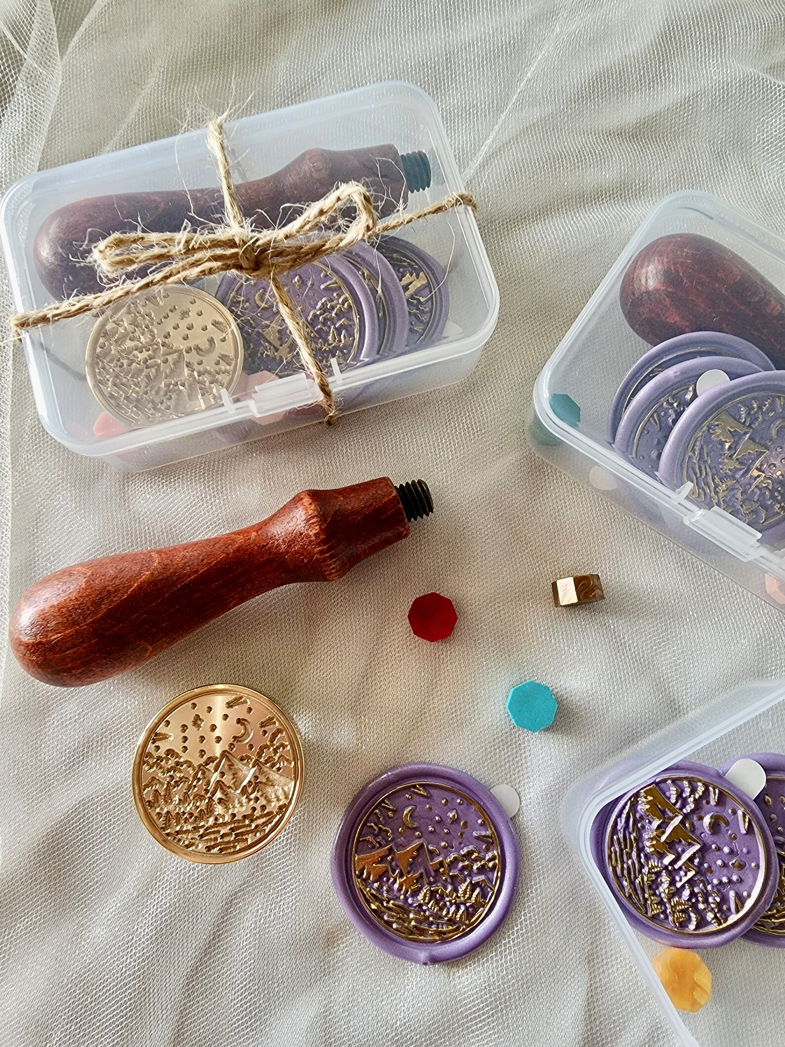 Wax Seal Head and Handle With Self Adhesive Stamps in a Plastic Case ...