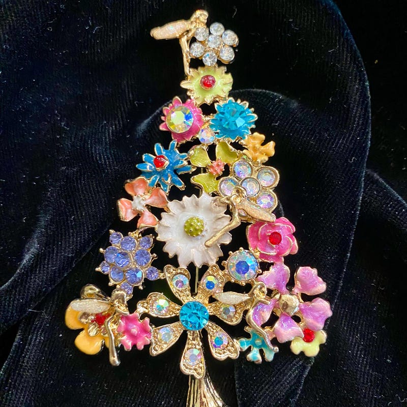 Christmas Tree Pin - Etsy