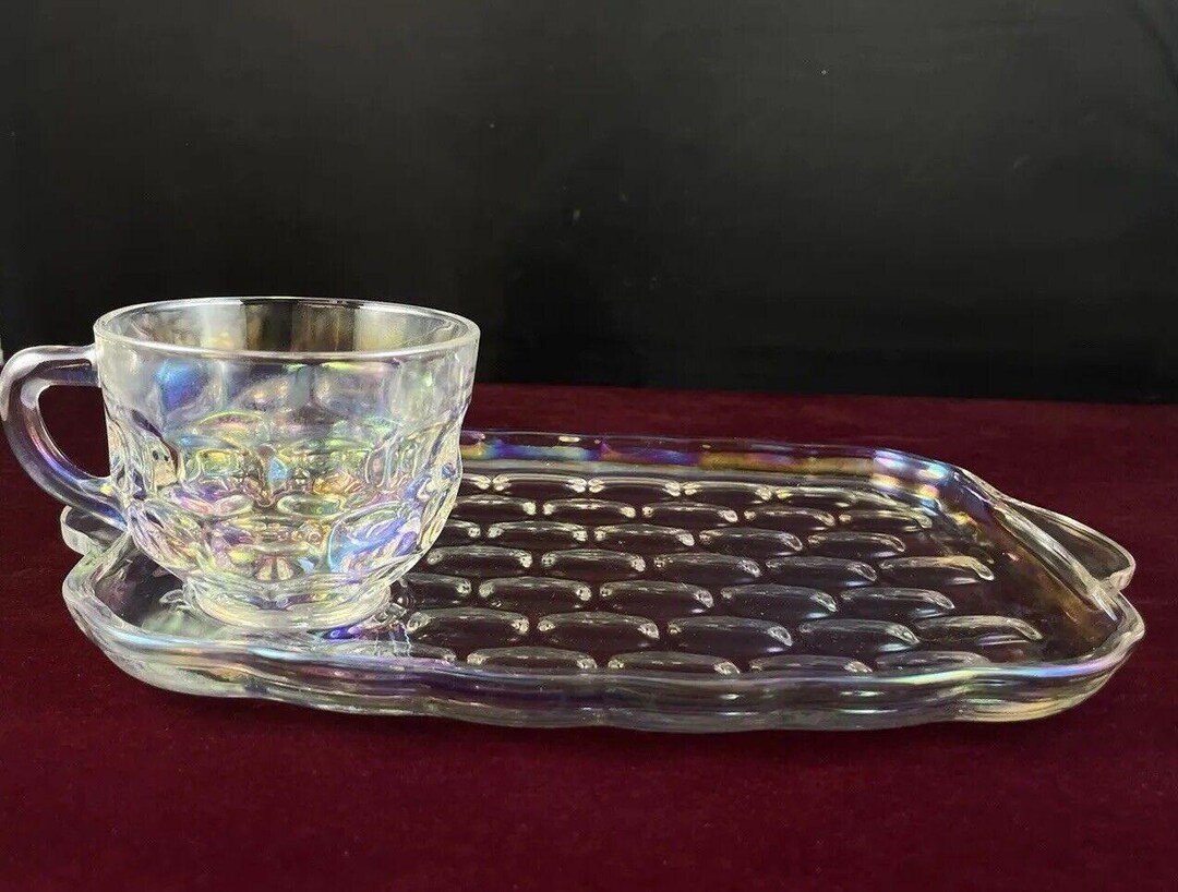 Federal Glass YORKTOWN COLONIAL Iridescent Snack Sets LOT of 4 Cup/tray ...