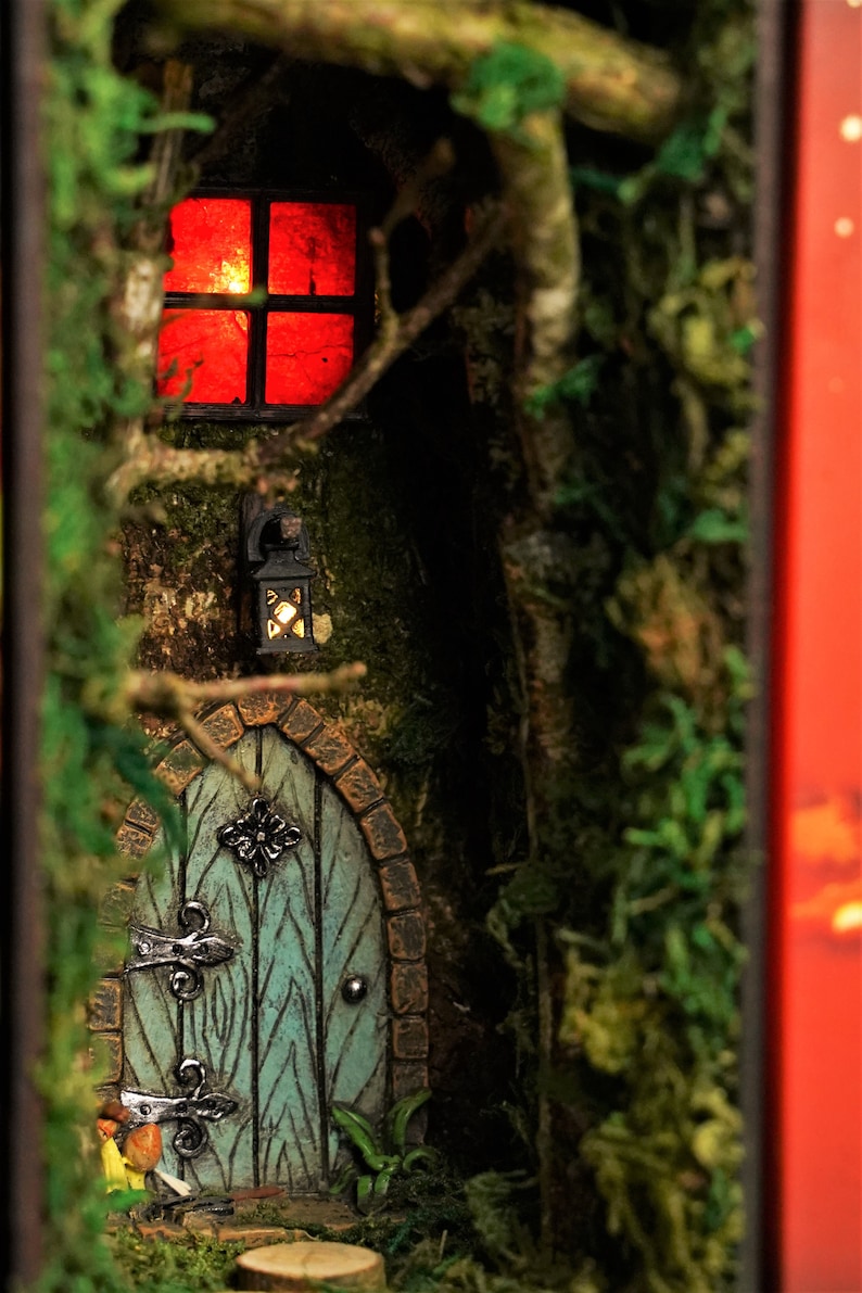 Book Nook Diorama of a Fairy House, Book Nook Shelf Insert, Tree House ...