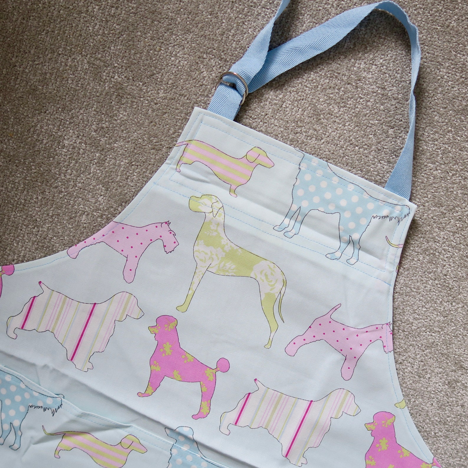 Handmade Adult Apron with Dogs - Etsy.de