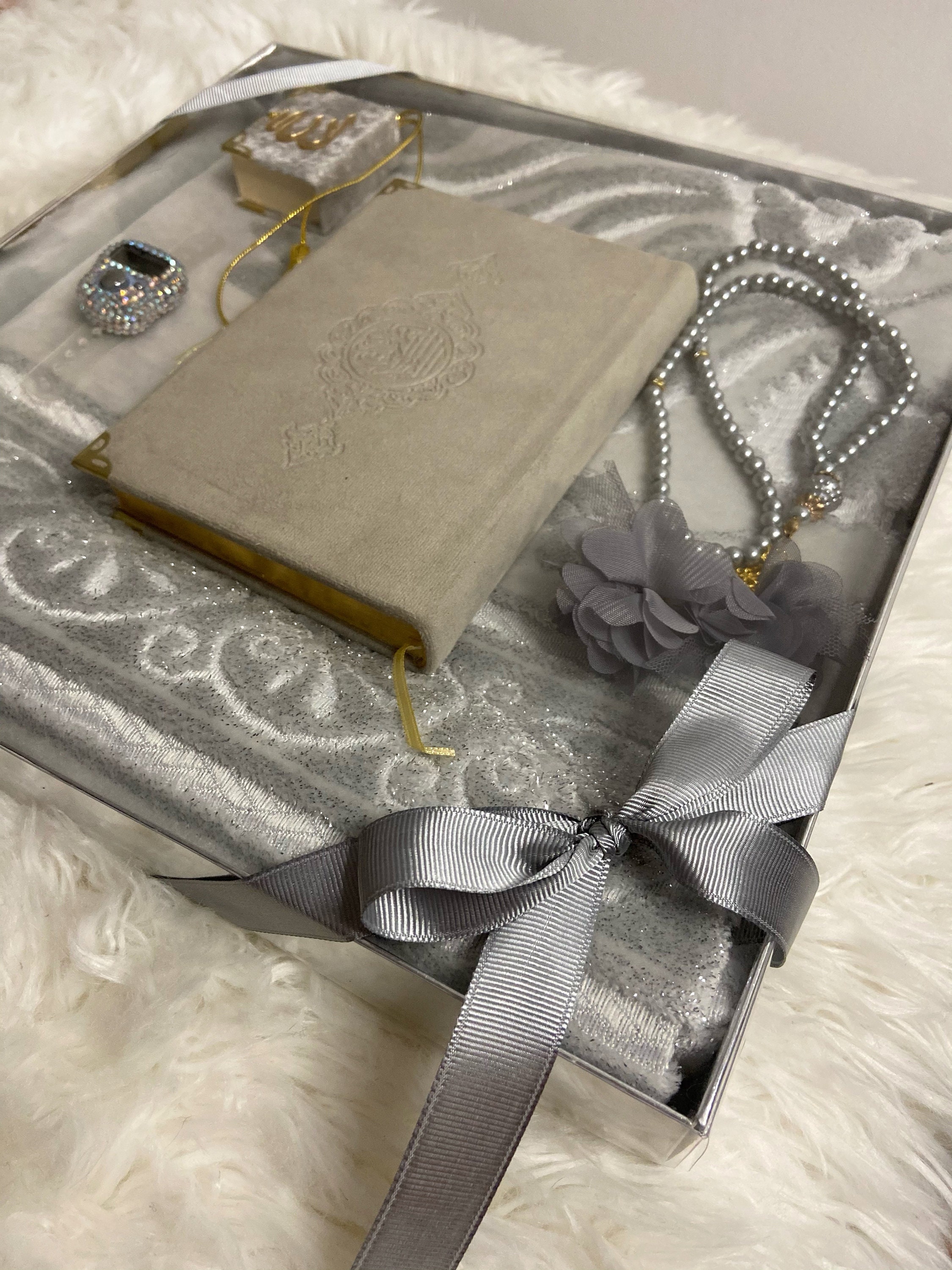 Custom Cold Pressed Quran Gift Set Mini Quran and Tasbih - Etsy